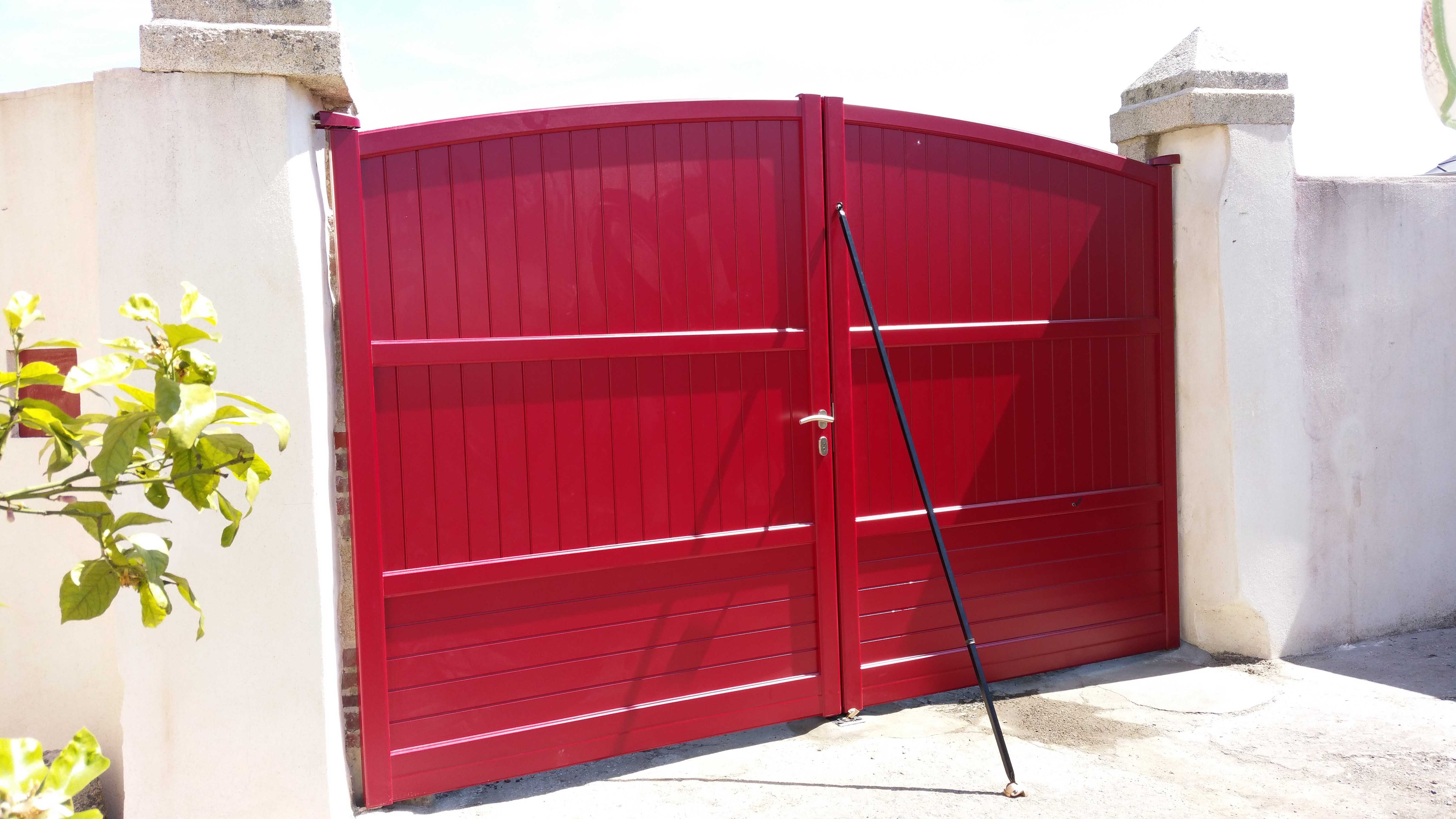 Portail de clôture en aluminium - Avec barre de contreventement