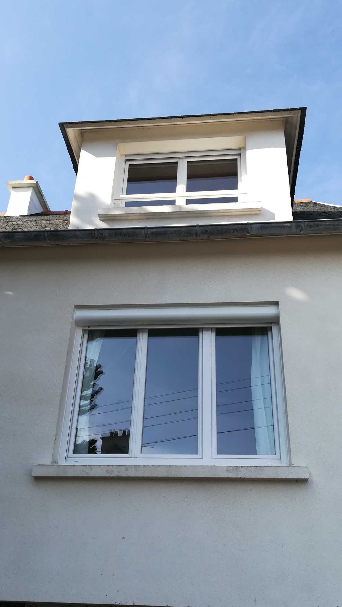 Menuiseries PVC blanc et volets roulants - Paimpol